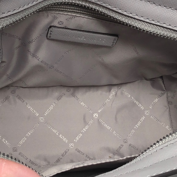 Michael Kors | Bags | Nwt Michael Kors Bundle Selma Flap Card Holder ...